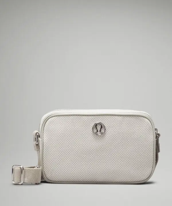 Lululemon Crossbody Camera Bag 2l Canvas Mojave Tan/light Ivory/raw